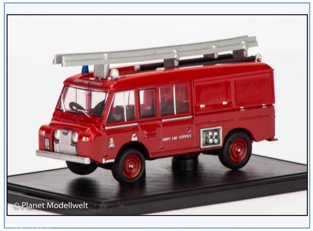 LRC004 Land Rover II 109 Carmichael Fire Tender, Royal... nur 10.50 EUR